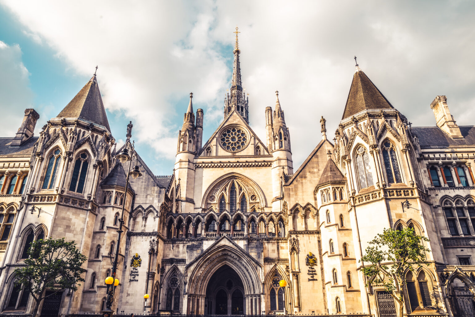 Improving accessibility at the Royal Courts of Justice – Inside HMCTS
